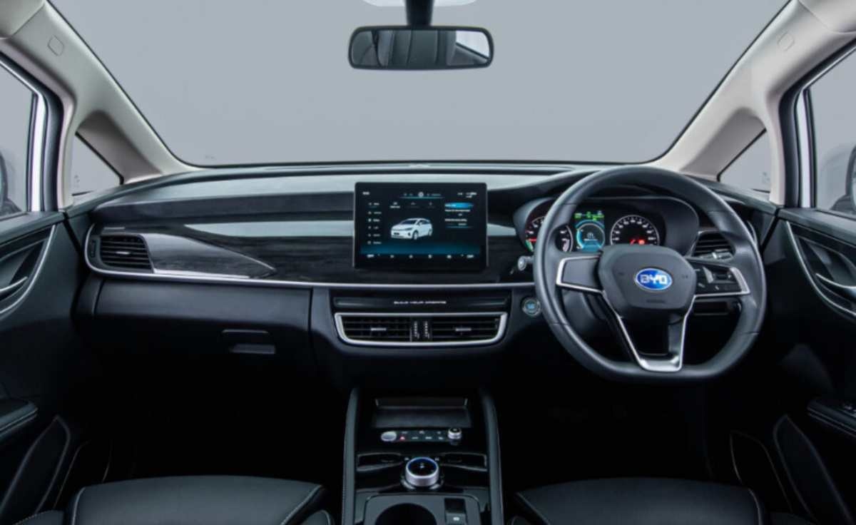 You Can Now Buy The 520km Range BYD e6 Electric MPV For Private Use