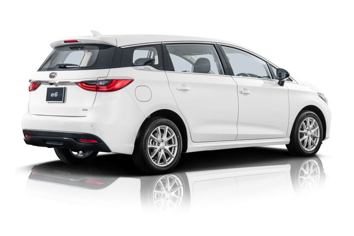 You Can Now Buy The 520km Range BYD e6 Electric MPV For Private Use
