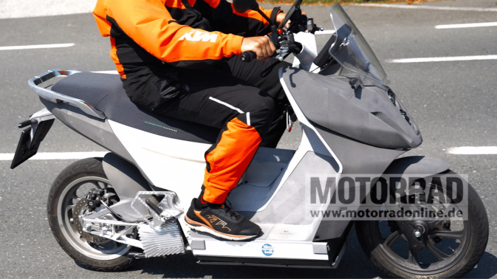 KTM New Electric Scooter Test Mule Spotted: Max-Style Design ...