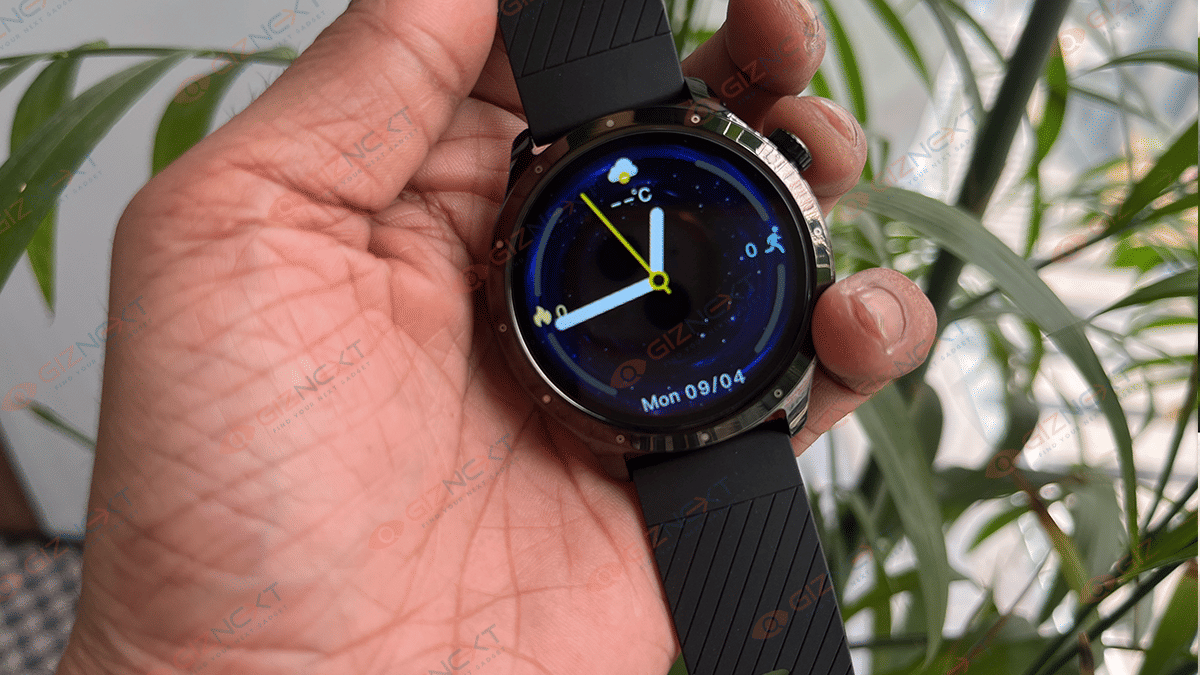Noise NoiseFit Crew Pro Bluetooth Calling Smartwatch Review: Ideal ...