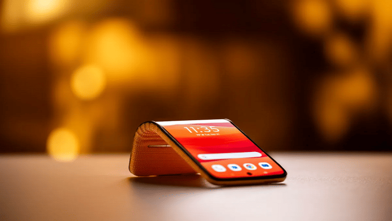 Wrap It Around: Motorola's Bendable Smartphone Concept Takes Center Stage