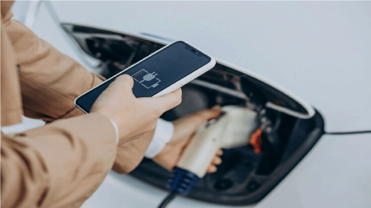 Five Common Myths About Electric Cars: Busting The Misconceptions