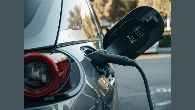Electric Vehicles Reduce Oil Usage By 1.8 Million Barrels: Key Impact